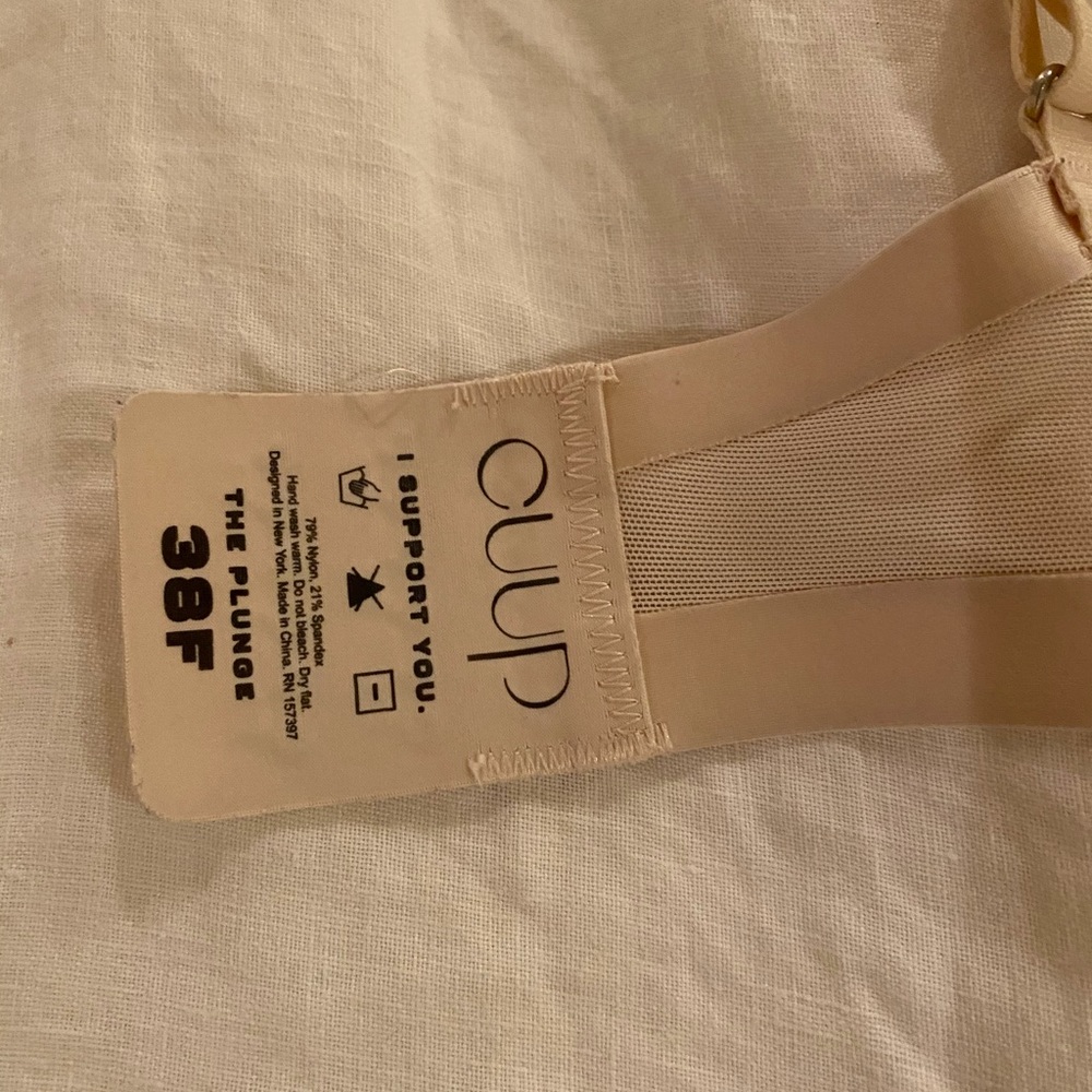 Cuup Sheer Plunge Bra In Blush 38f - Gem